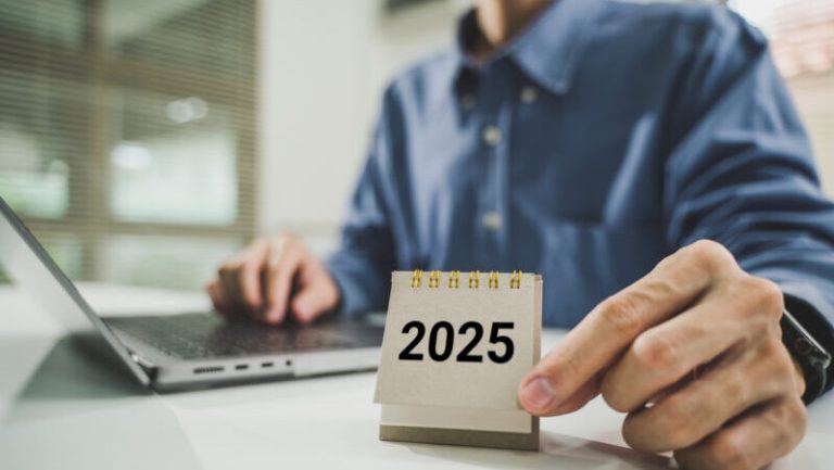 Dynamics CE vs. Dynamics 365 Sales: Which One is Right for Me?